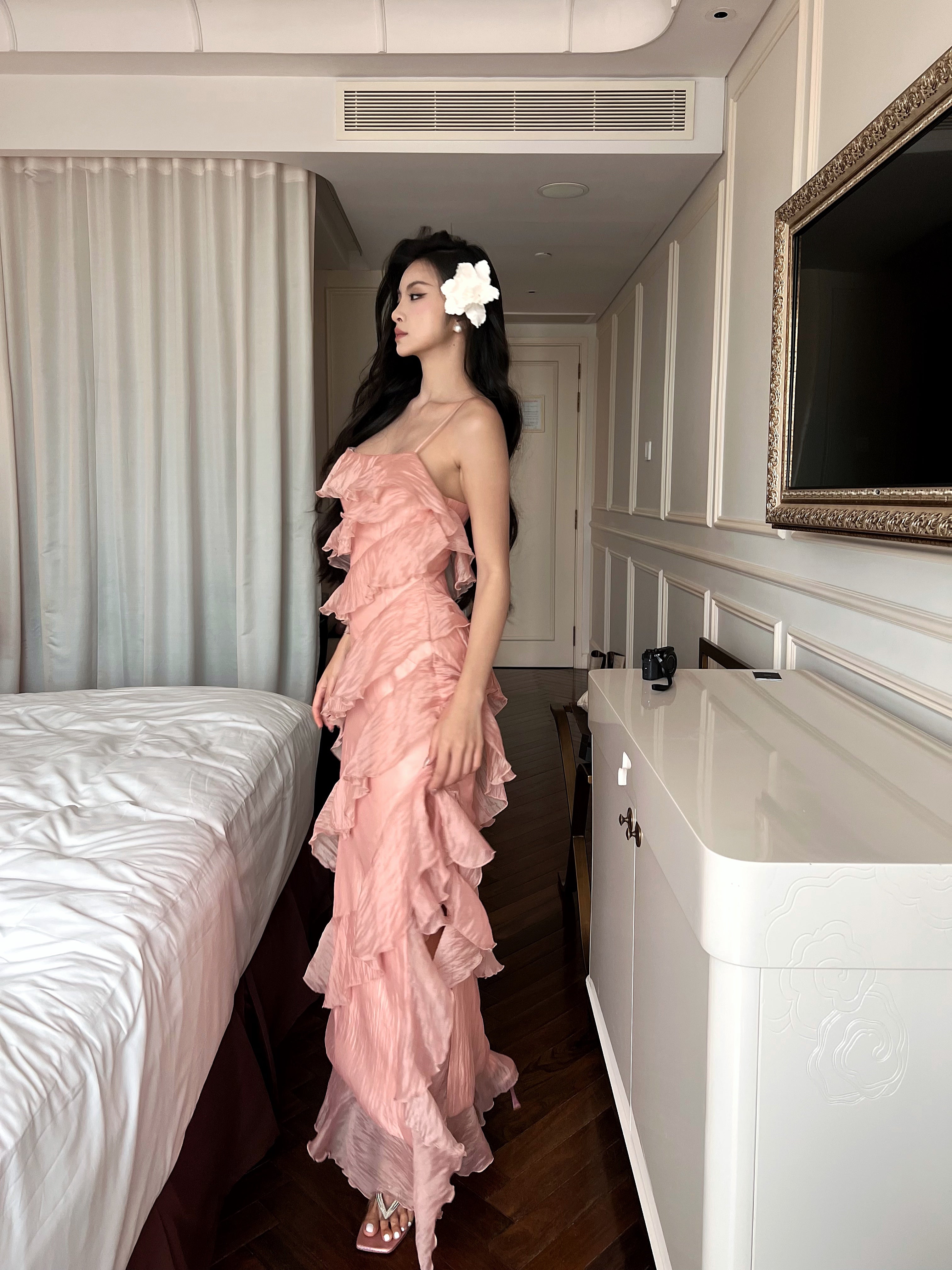 Divine Glamour – Amelie Official